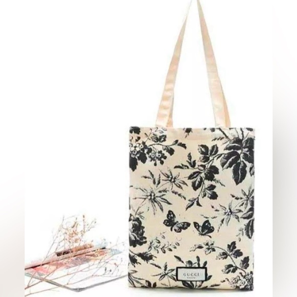 Gucci | Bags | Gucci Bloom Black White Tote Bag | Poshmark